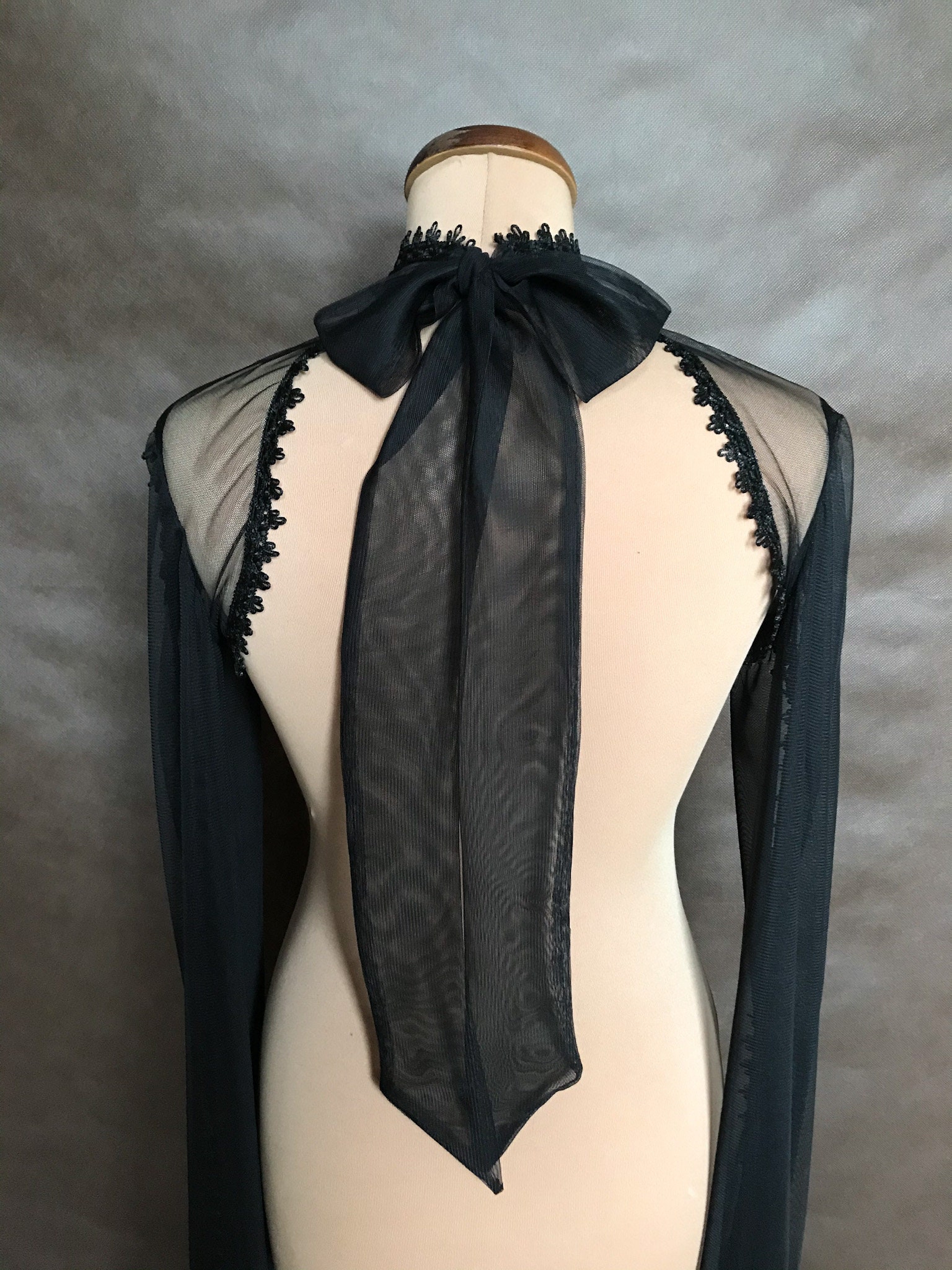 Romantic Cape Elegant Gothic Tulle CAPE Bolero Enlorured With | Etsy