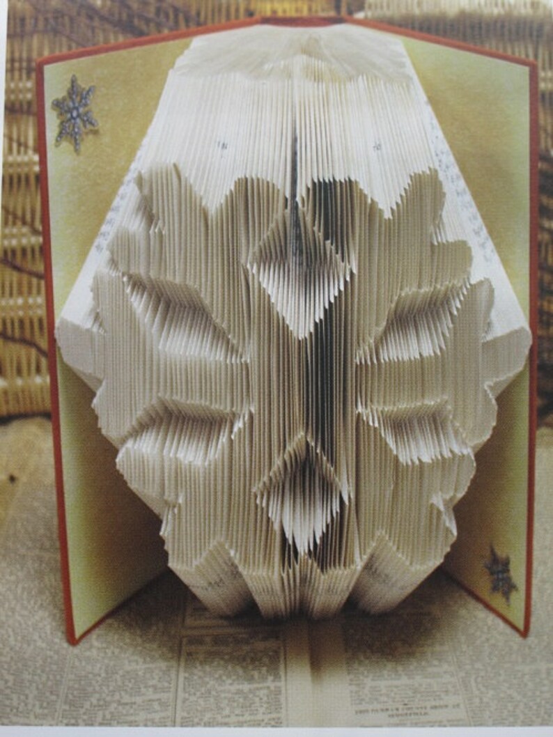 Debbi Moore Book Folding Pattern Book Volume 8 - Christmas Peace Joy ...