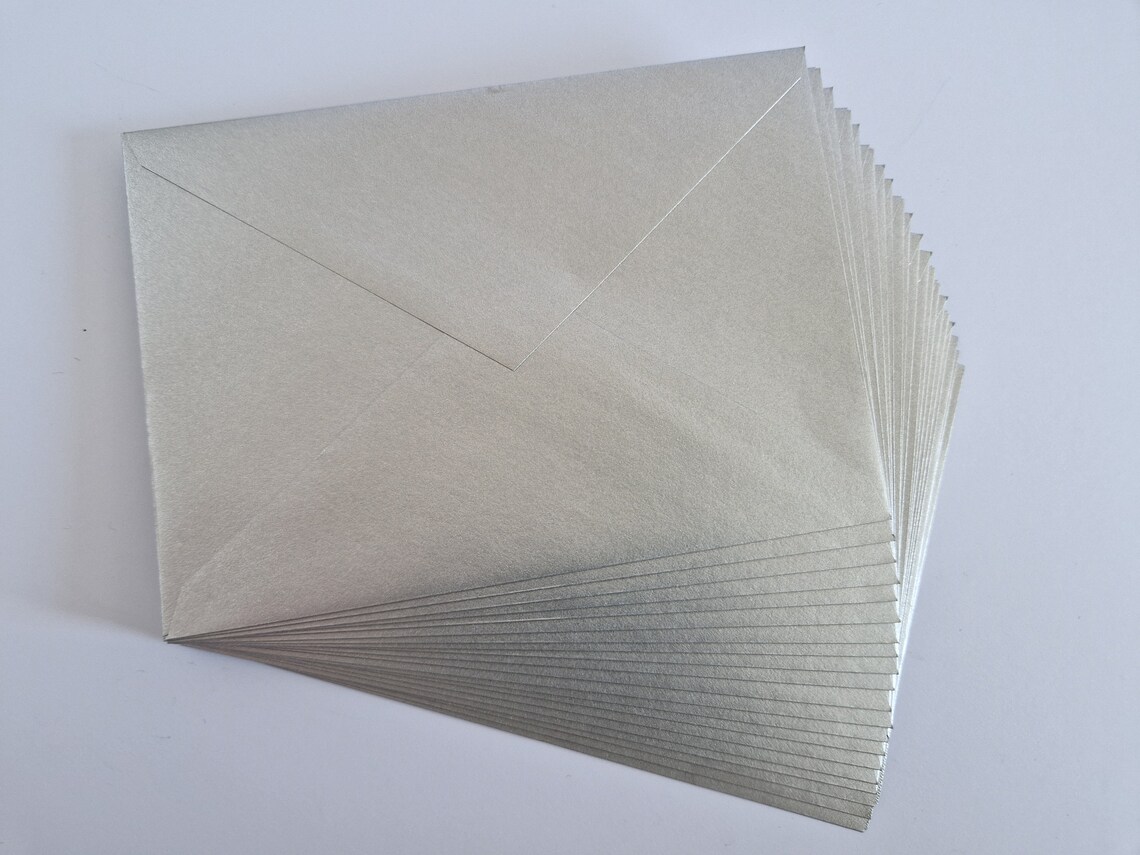 C6 Silver Shimmer Envelopes 114mm X 162mm to Fit A6 Choose Pack Size 10 ...