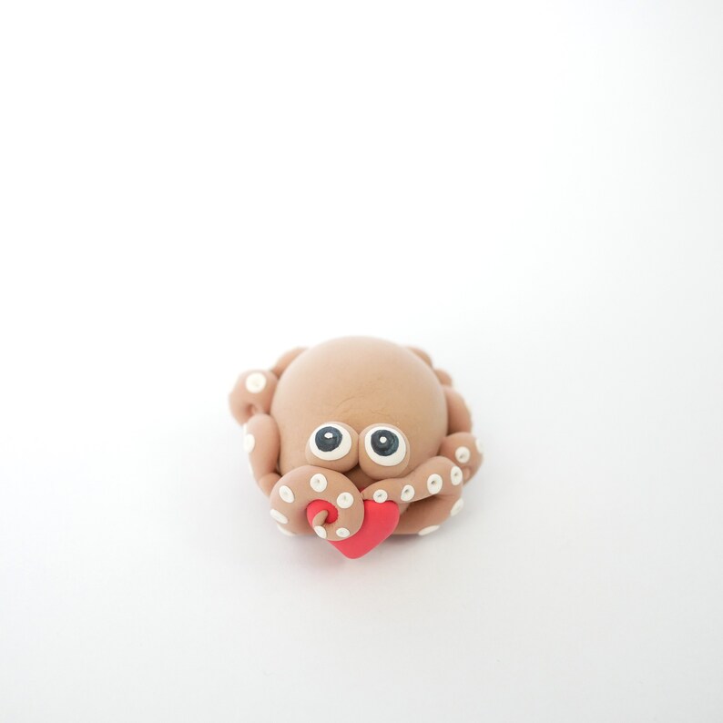 Valentine's Day Octopus Holding Heart Totem Ornament | Etsy