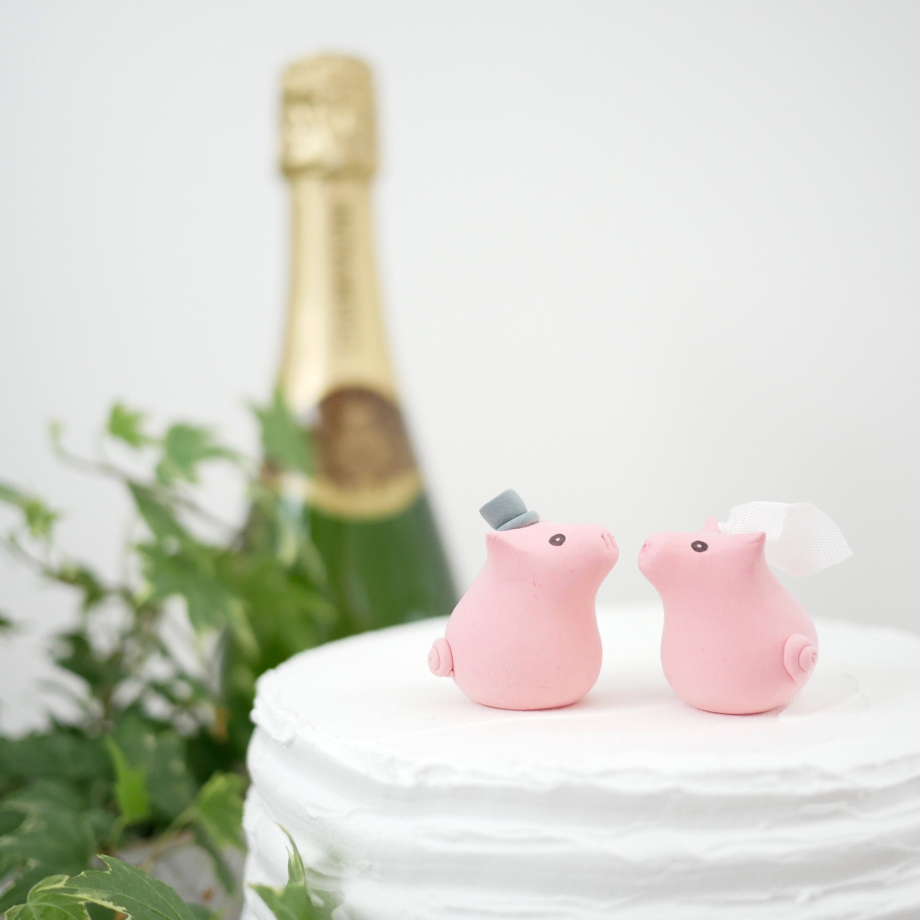 Bride and Groom Pig Animal Wedding Cake Topper with or - Etsy