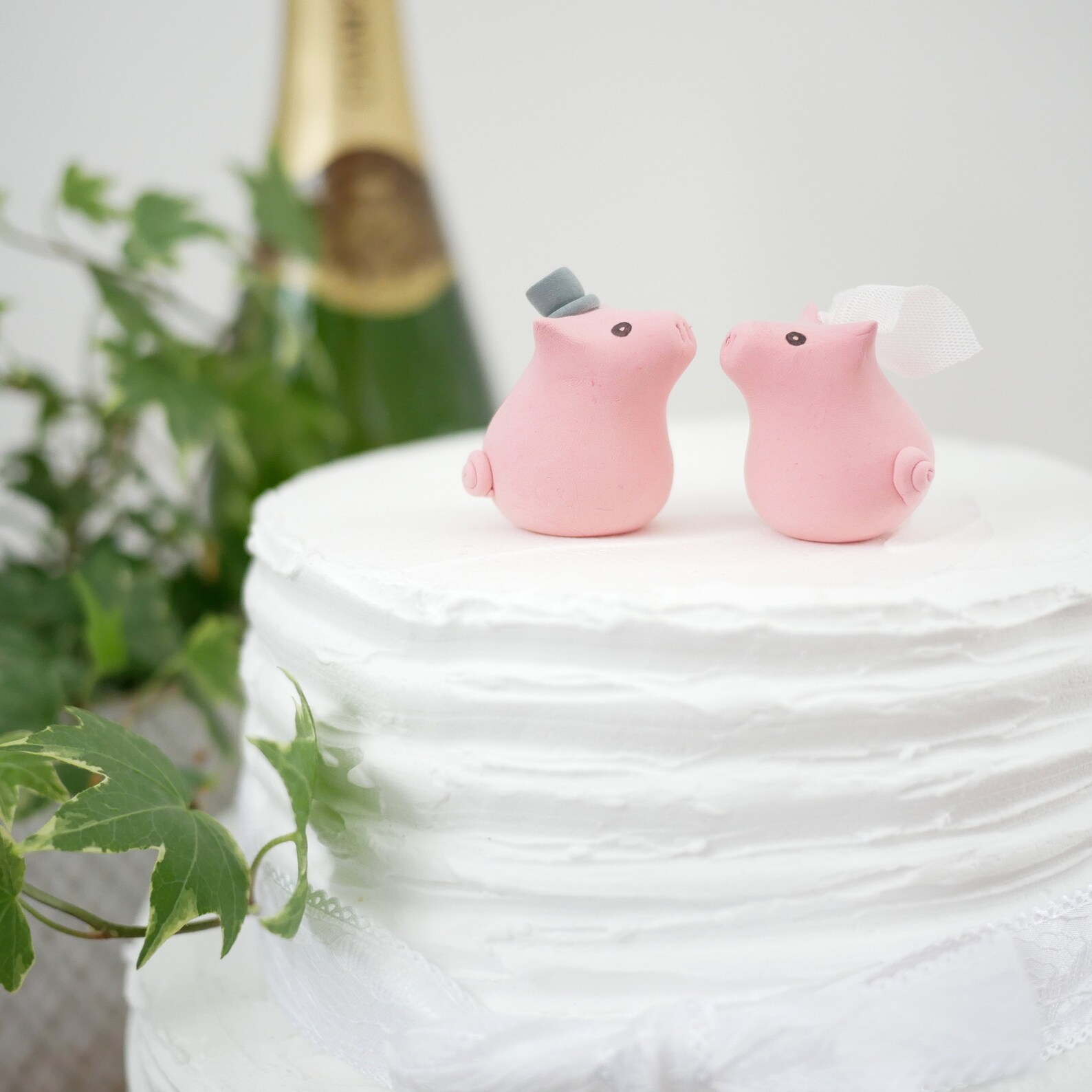 Bride and Groom Pig Animal Wedding Cake Topper with or - Etsy
