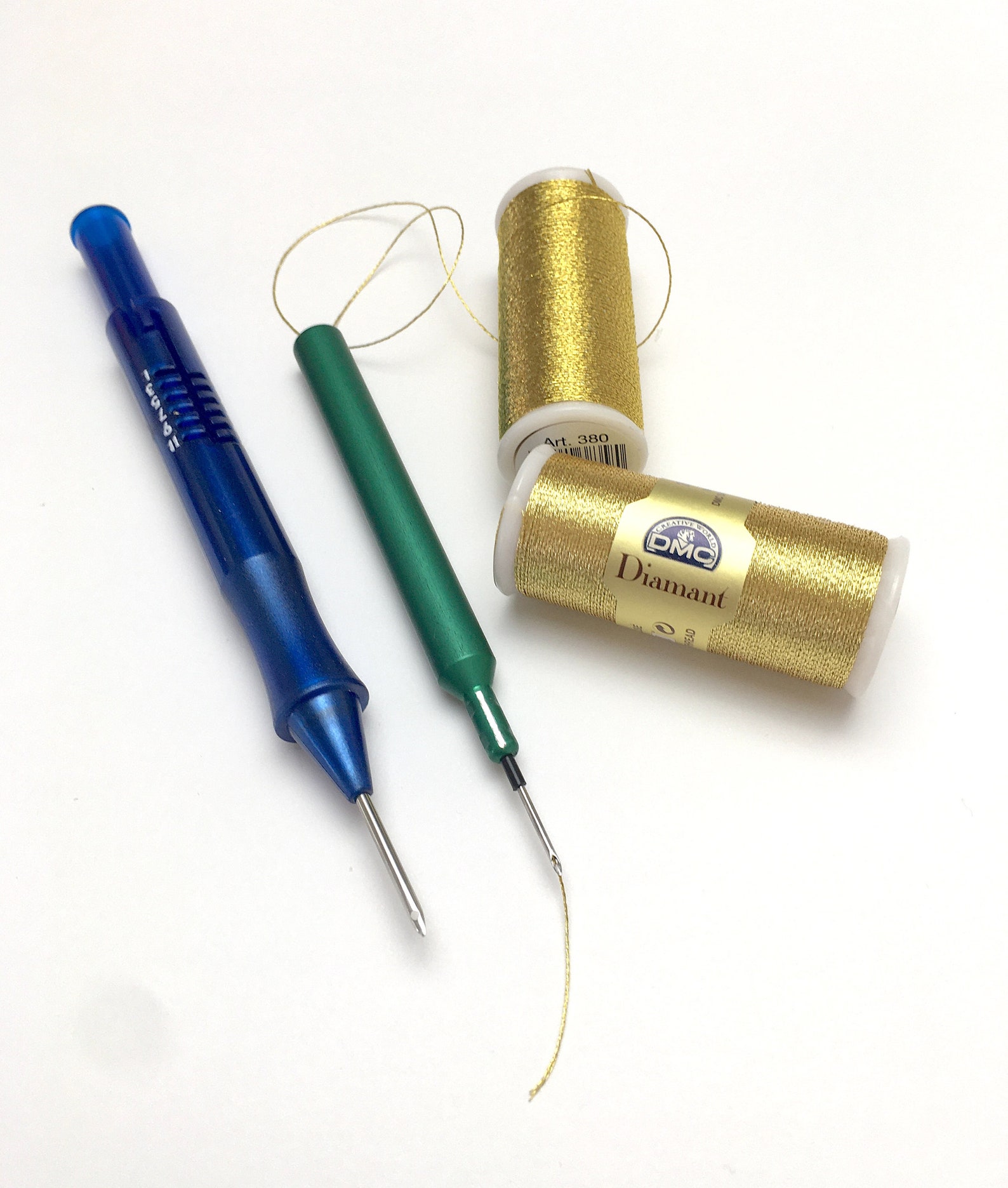 DMC Diamant Ruby Red Ruby Red Diamant Metallic Red Thread | Etsy