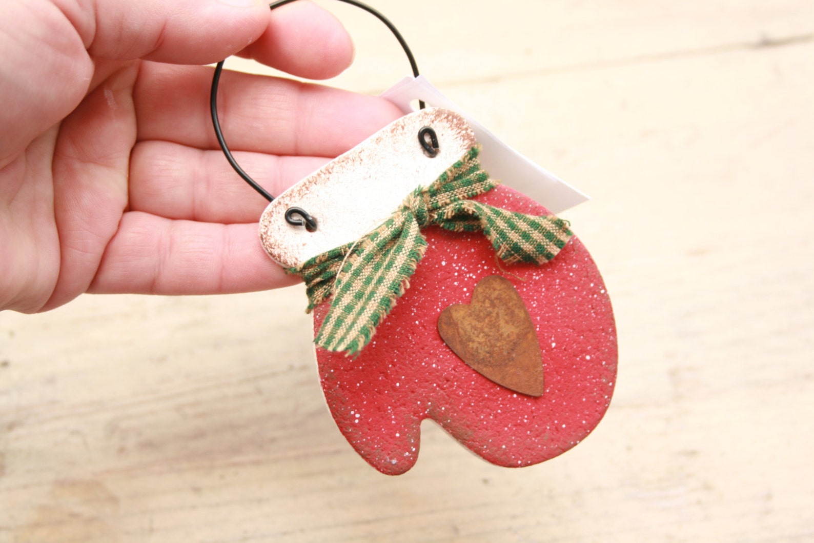 Hanging Primitive Mitten Christmas Decoration, Rustic Winter ...