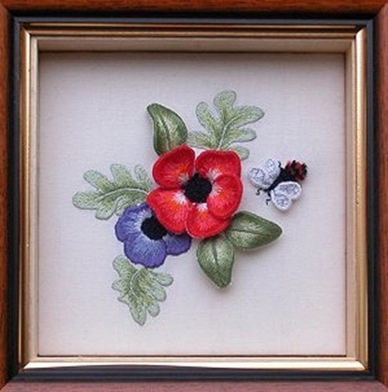 ST 305 Bee and Anemone Raised Stumpwork Embroidery Kit - Etsy