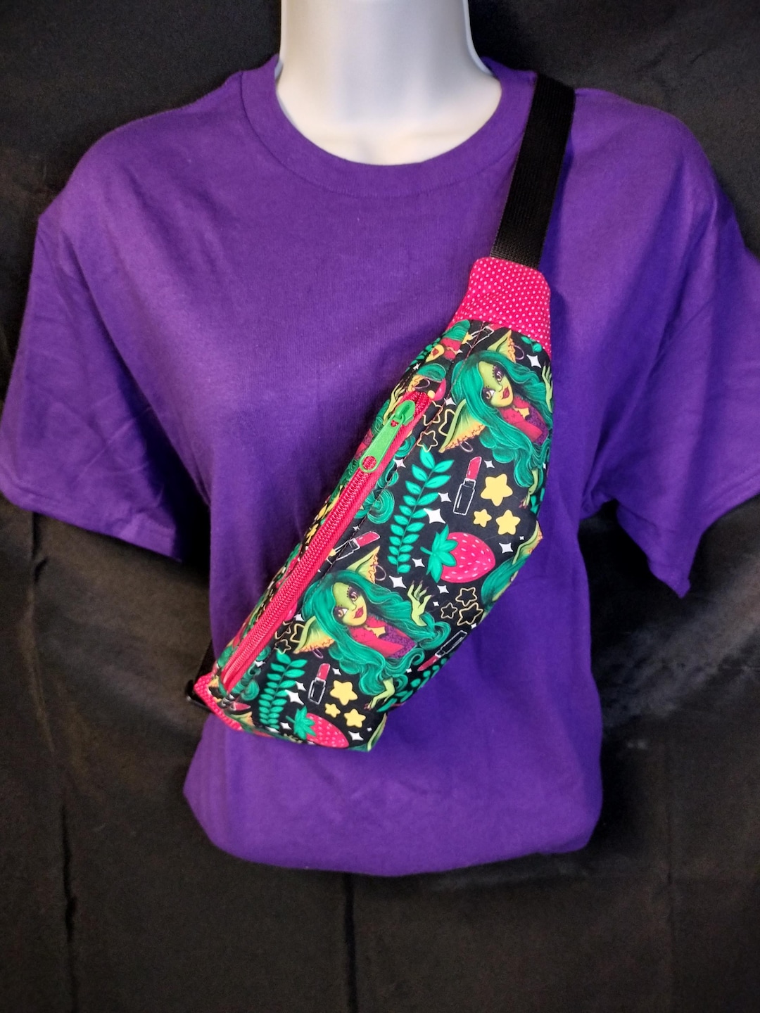 Lady Gremlin Fan Pack; Adjustable Straps Cross Body Bag Purse Carry All ...