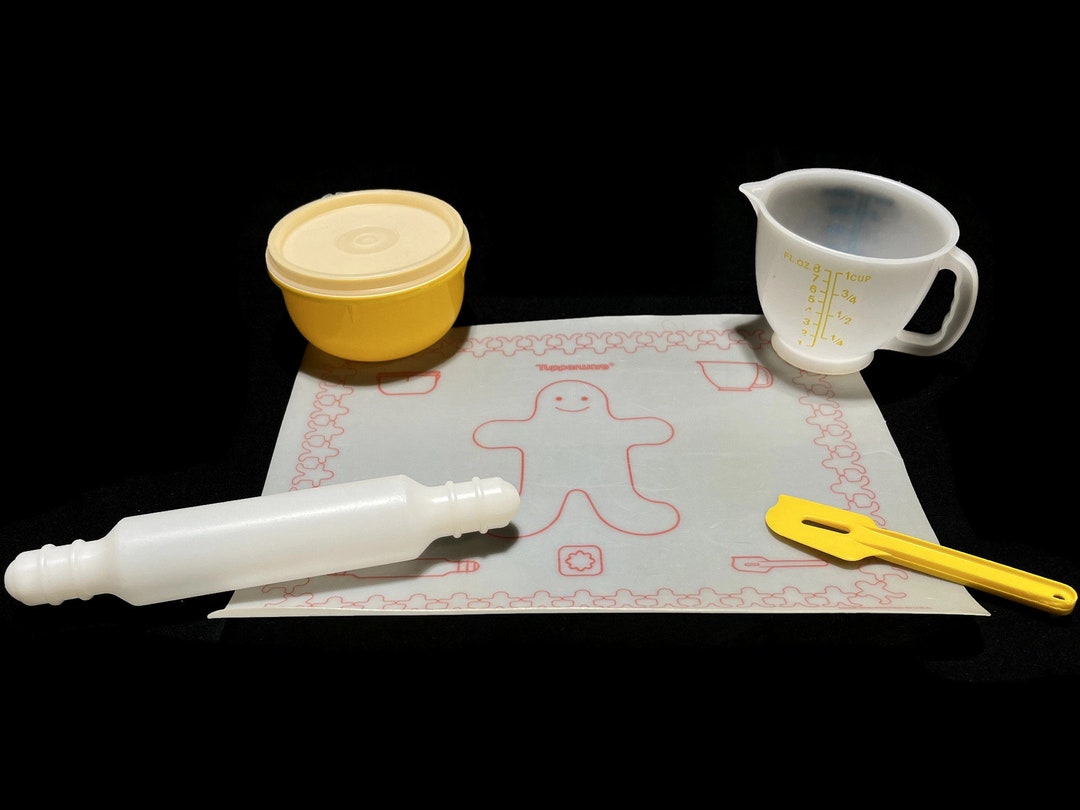 Vintage Children's Tupperware Play Set - MINI Rolling Pin, Baking Mat ...