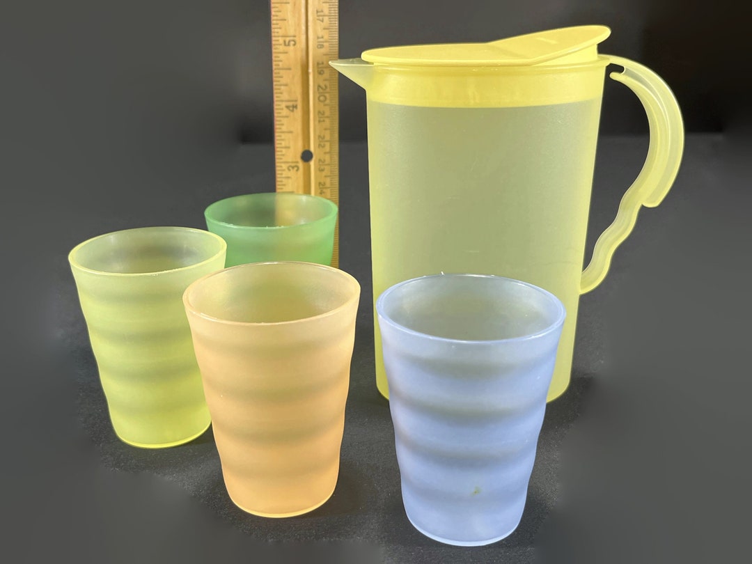 Vintage Tupperware Toy Pitcher & 4 Tumblers MINI, Yellow, Pastel, 4078 ...