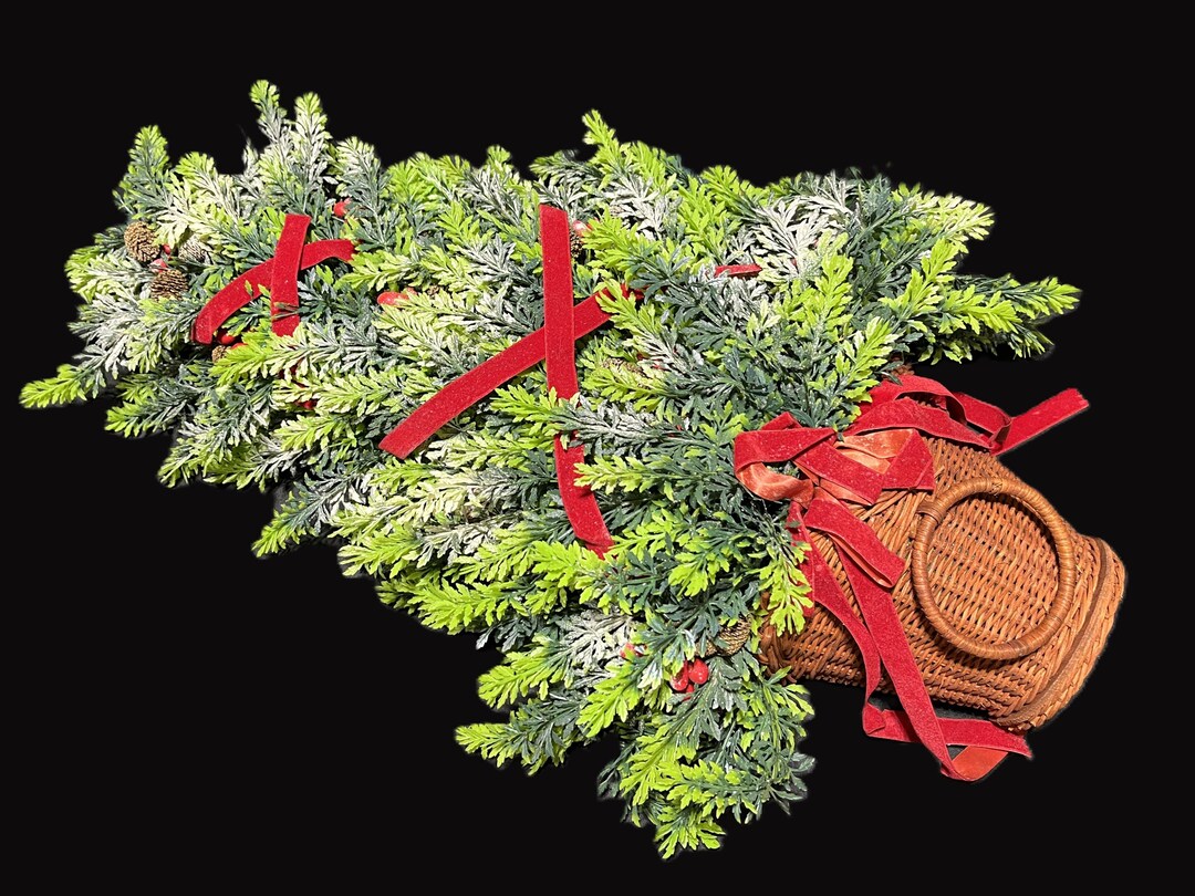Vintage Christmas Tree Wall Hanging Flat Back, Tree in Wicker Basket ...
