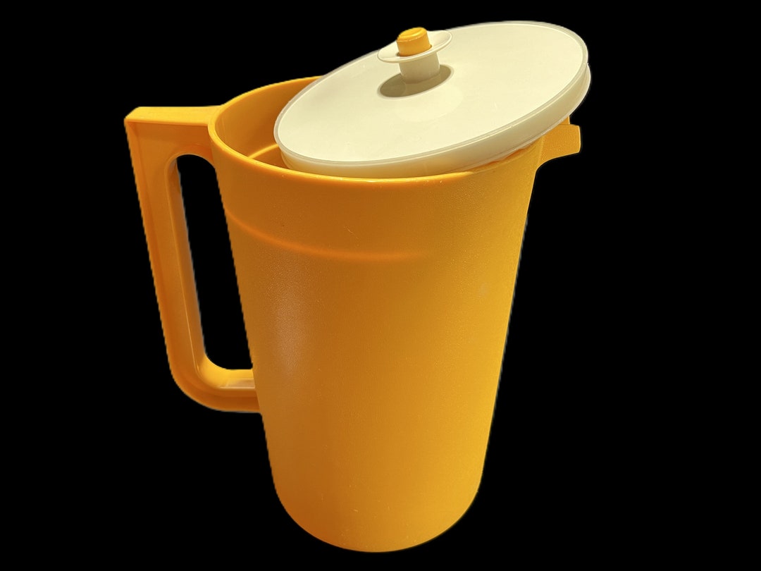 Vintage Tupperware Pitcher, Push Button Lid Jumbo, Large, 1 Gallon ...