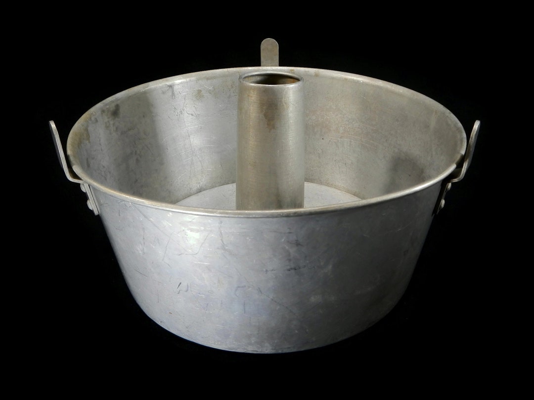 Vintage Worthmore Aluminum Angel Food Cake Pan 2 Piece, Round, 9 ...