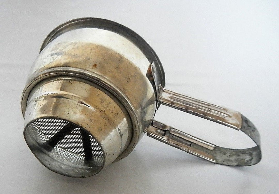 Vintage Foley Sifter - Aluminum - 1940s - Metal, Retro, Farmhouse ...