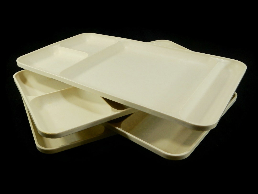 Vintage Set of 4 Tupperware Dining Trays - Almond, #1535, Rectangle ...