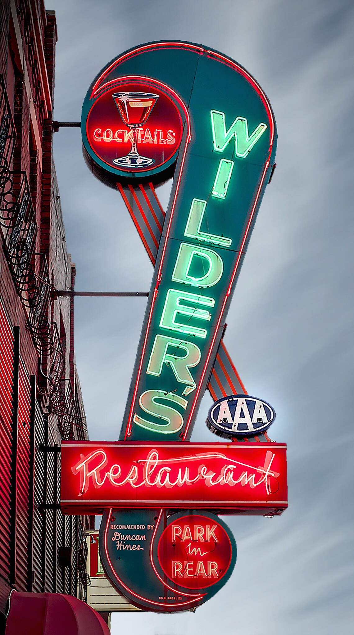 Wilder's Bar Restaurant Bar Retro Roadside Diner Restaurant Vintage ...
