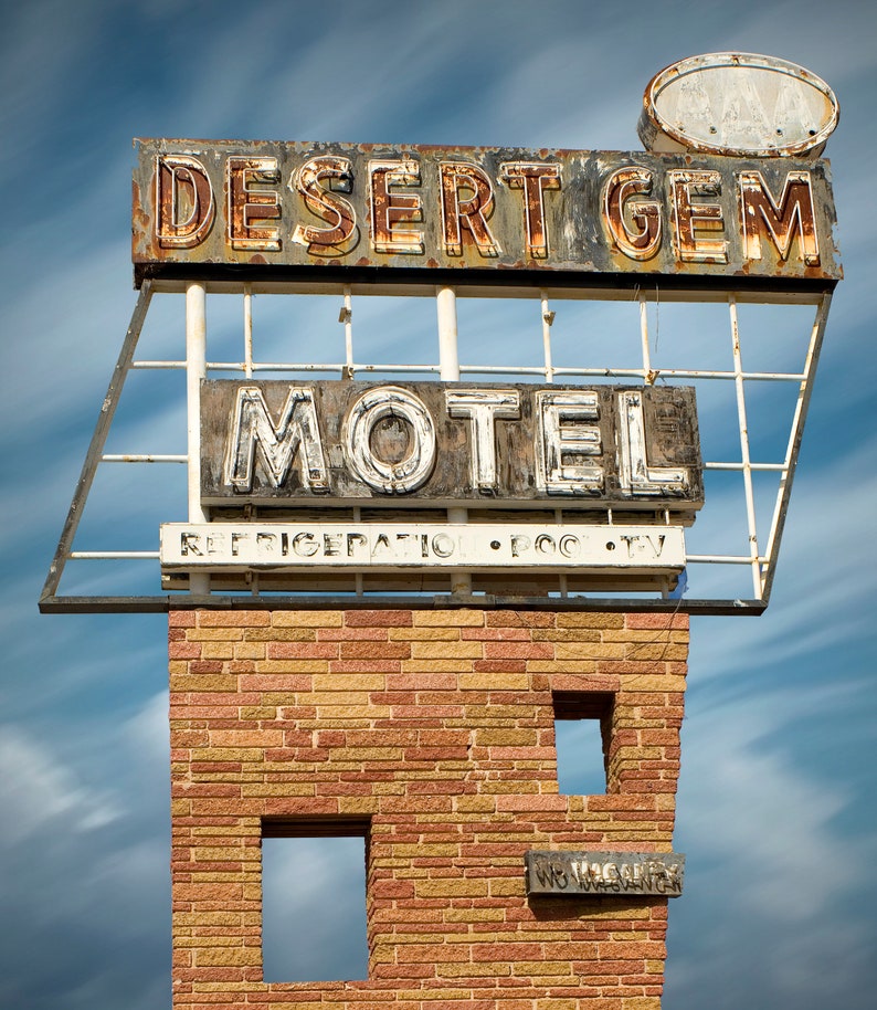 Desert Gem Motel Neon Sign | Retro Roadside Motel | Vintage Neon Sign ...