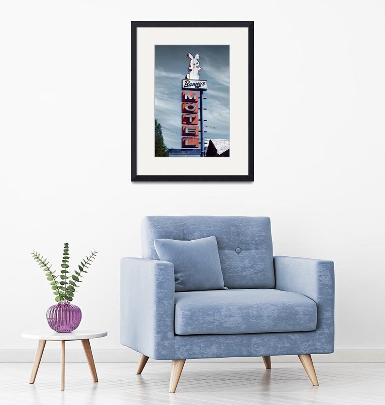 Bunnys Motel | Motel Retro Roadside Route 66 | Vintage Neon Sign ...