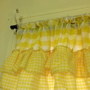 Yellow Gingham Valance With Ruffles Gingham Vintage Curtains Farmhouse ...