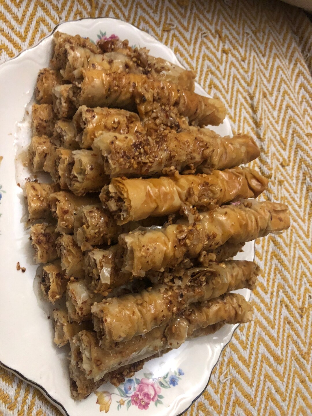 24 Pieces Homemade Baklava/ Ramadan Dessert/syrian Pastry - Etsy