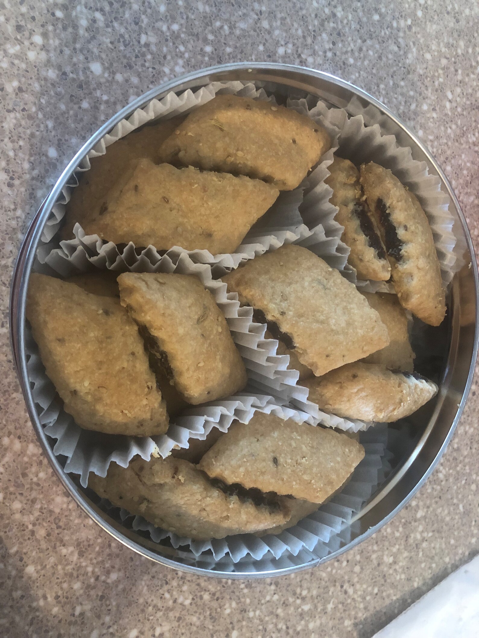 Homemade Filled Dates Araeesh ( قراقيش بعجوه) Eid Cookies/ramadan ...