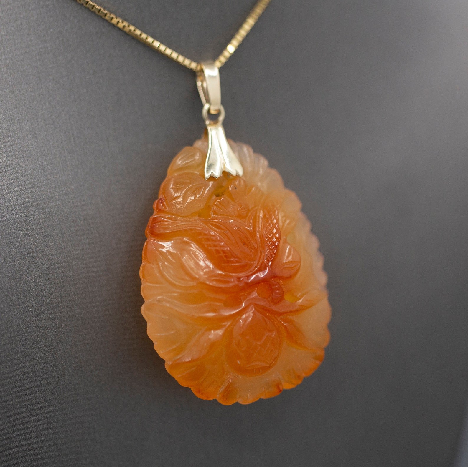 Vintage Carved Red Orange Jadeite Pendant 14k Yellow Gold, Natural Red ...