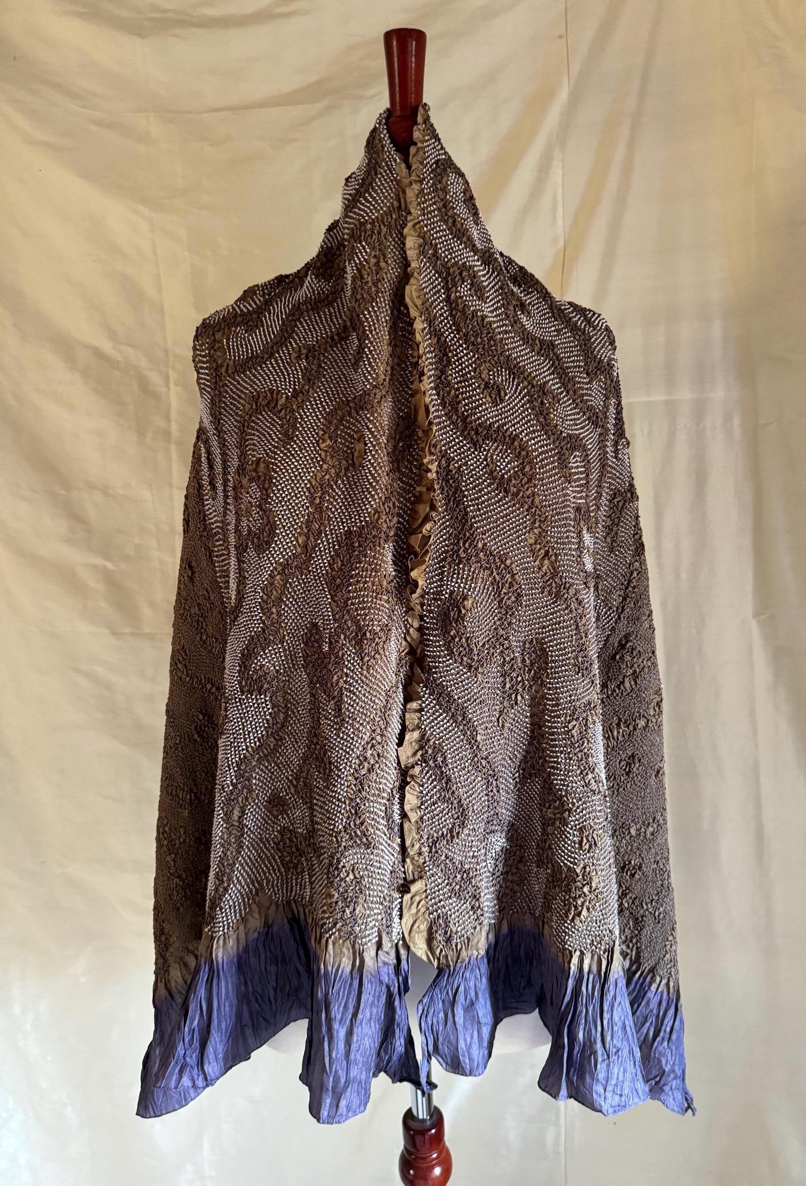 Caramel/blue/white Bandhani Silk Shawl/wrap Tie and Dye Vegetable Dyed ...