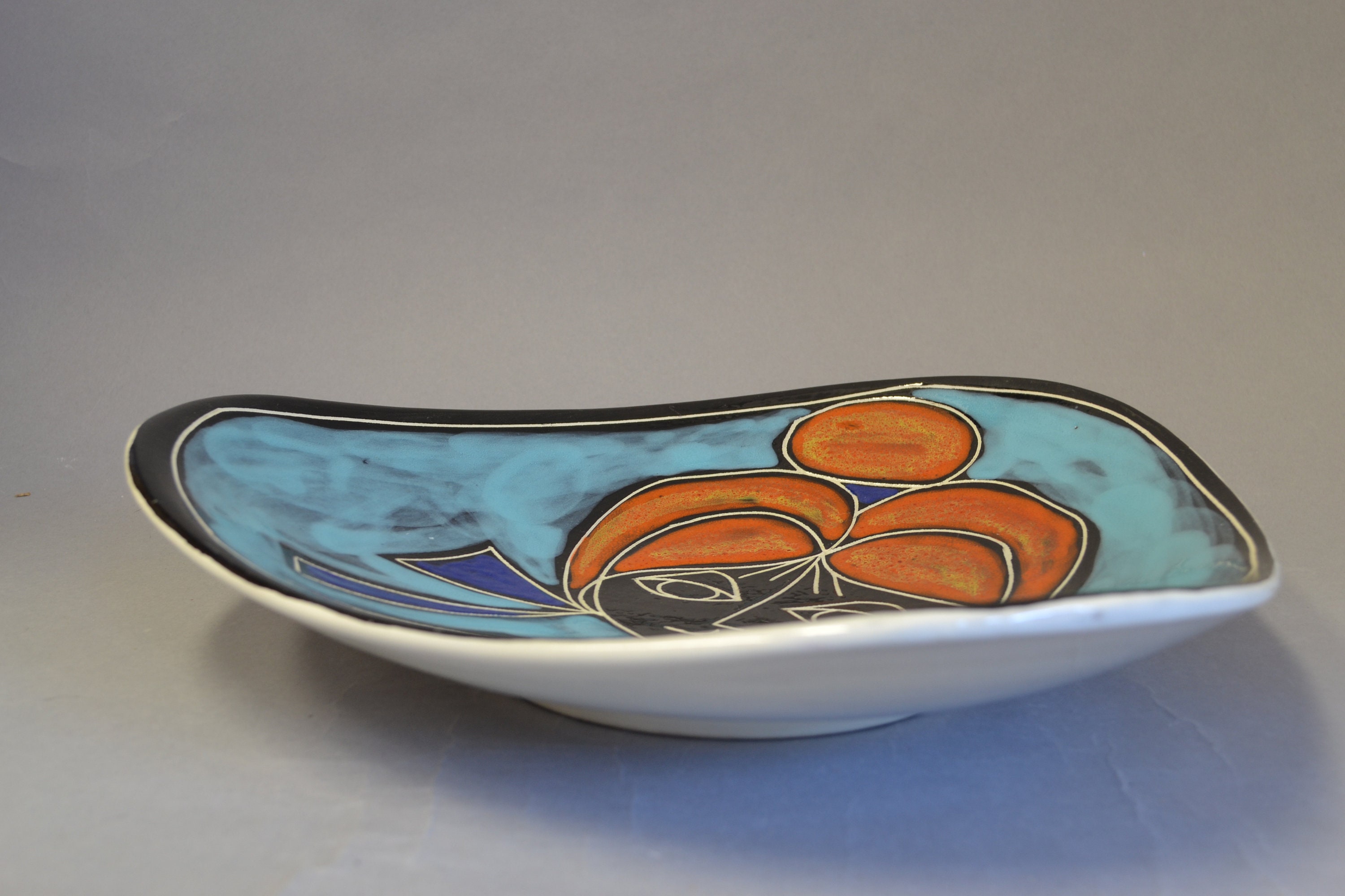 Large Unknown Triangel Plate - Girl - Italian Mid Century Retro - Italy ...