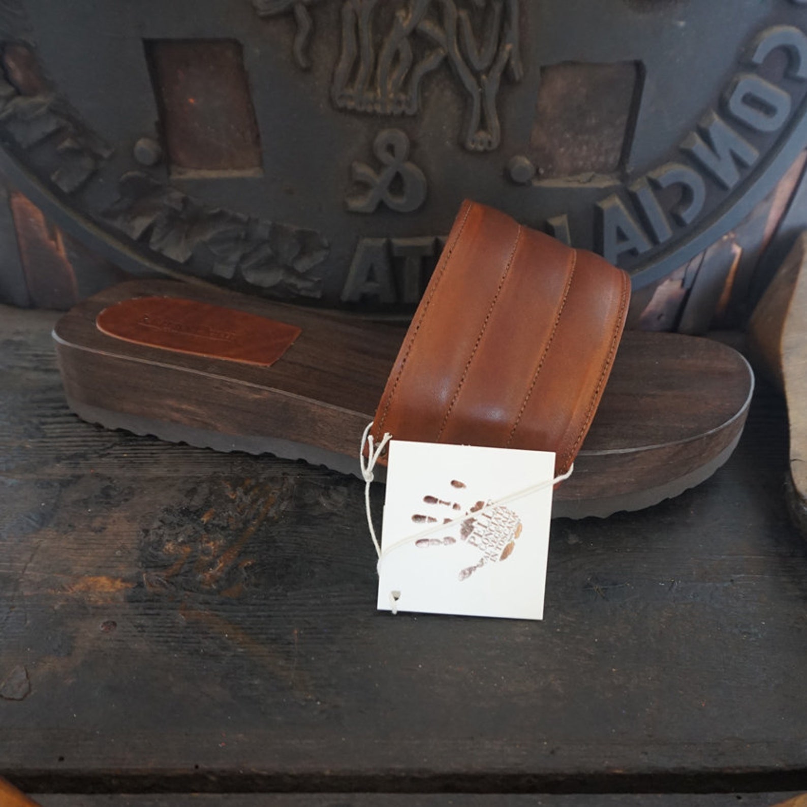 Men's Clogs in Wood and Vegetable-tanned Leather Mario - Etsy