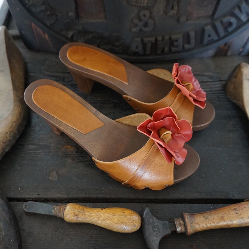 Handmade wooden clog in Vegetable tanned leather made in | Etsy