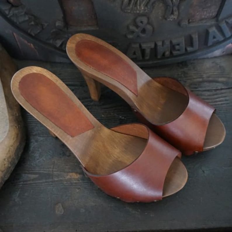 Women's Clogs in Vegetable-tanned Leather, Made in Italy. Women's ...