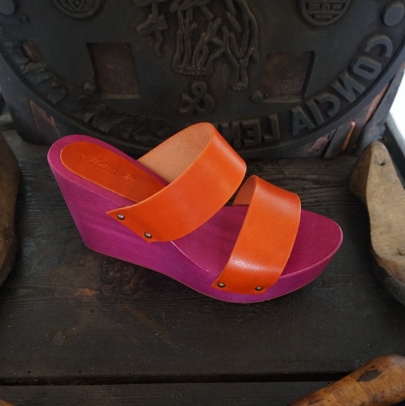 Women's Clogs in Wood and Vegetable-tanned Leather, Made in Italy ...