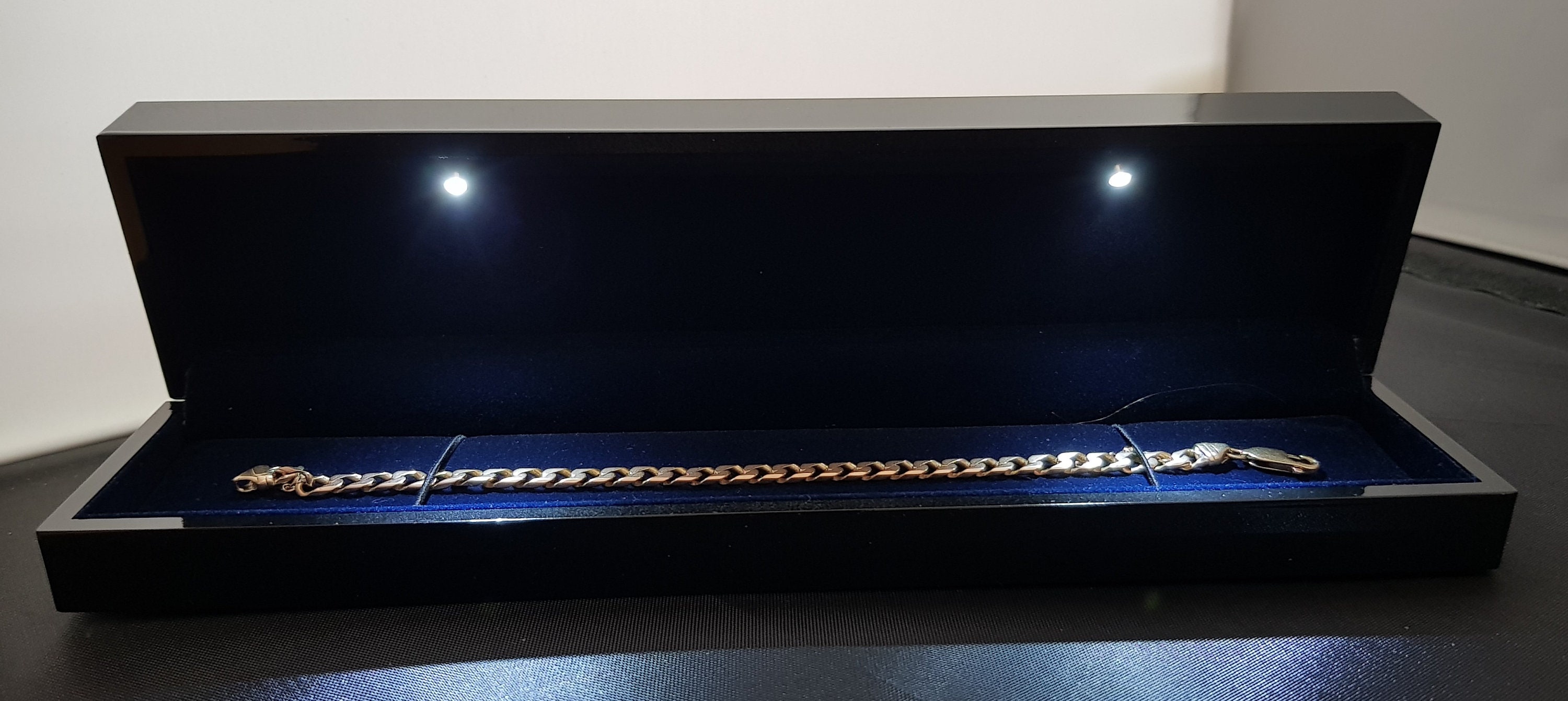 NEW Lustrous Bracelet or Watch Box With LED Light - Etsy