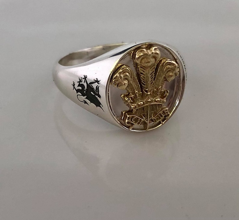 Royal Welsh Feathers Ring - Etsy