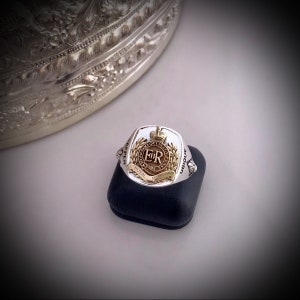 Royal Engineers Bespoke 9 Carat Gold Emblem Ring - Etsy