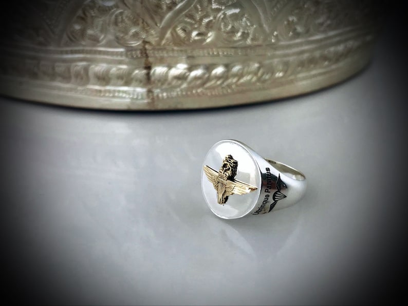 Parachute Regiment Bespoke Ring 9 Carat Gold Emblem - Etsy
