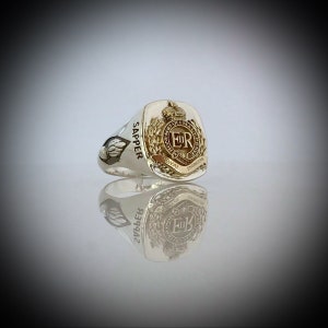 Royal Engineers Bespoke 9 Carat Gold Emblem Ring - Etsy