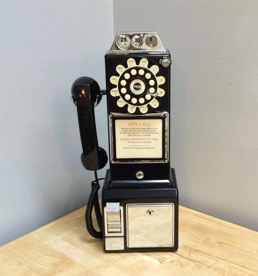 Vintage Thomas Collector's Edition Model 1956 Hanging Wall Replica ...