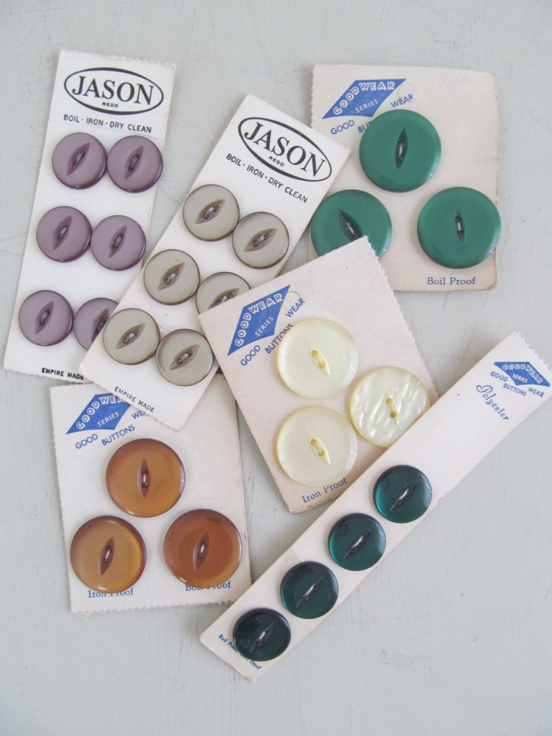 SIX cards of true vintage buttonsPerfect finishing touch for | Etsy