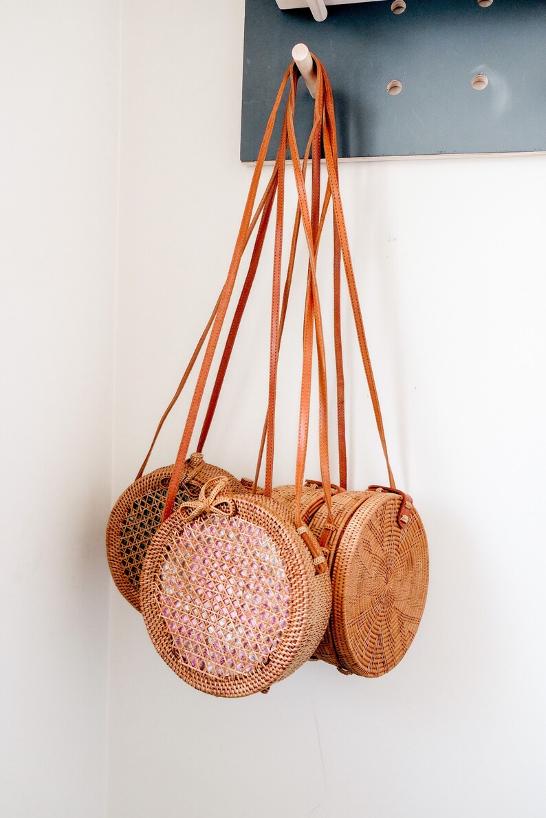 SOL Crossbody Round rattan bag with custom lining insert | Etsy