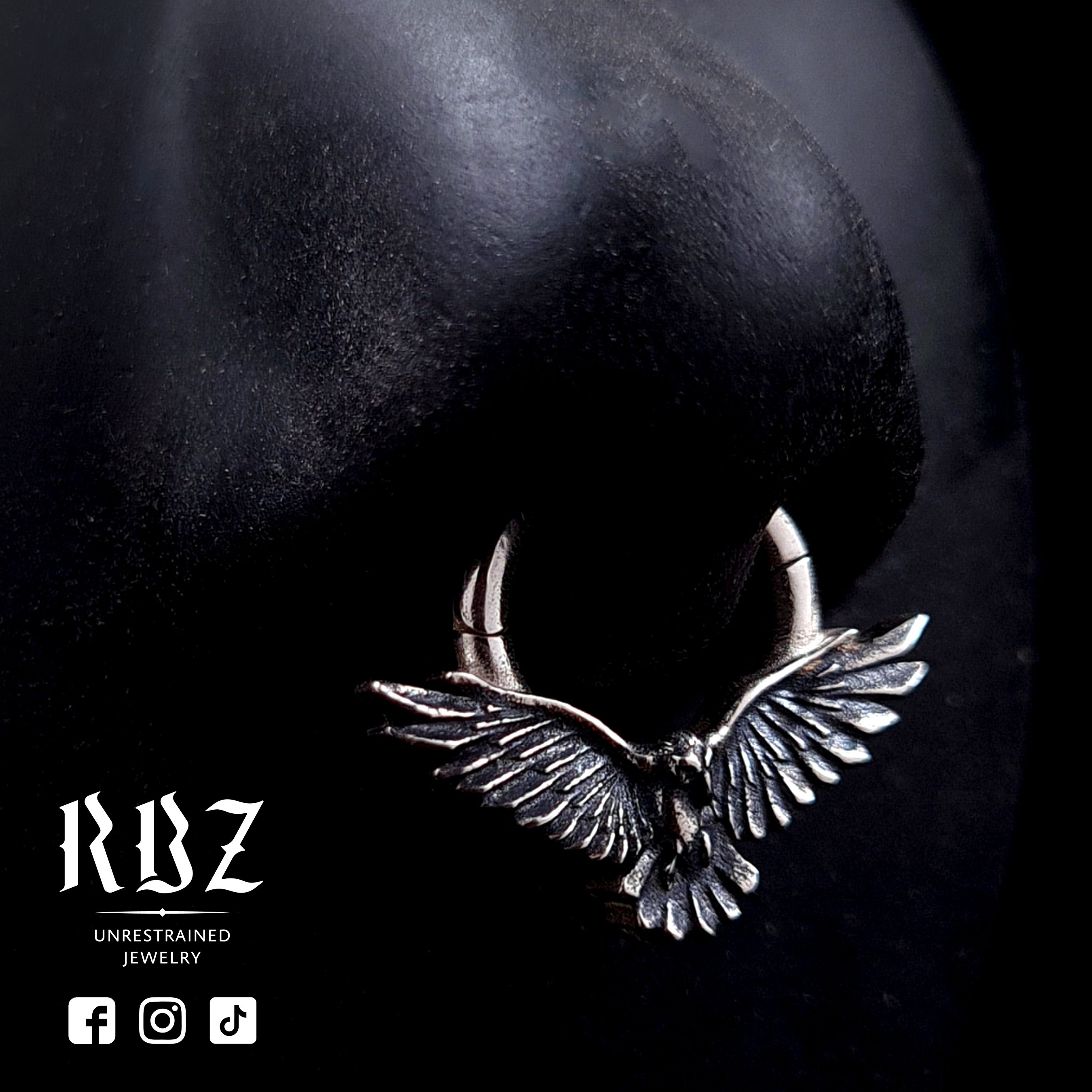 Crow Septum Ring, Goth Raven Clicker, Septum Ring 16g, Septum Ring 14g ...