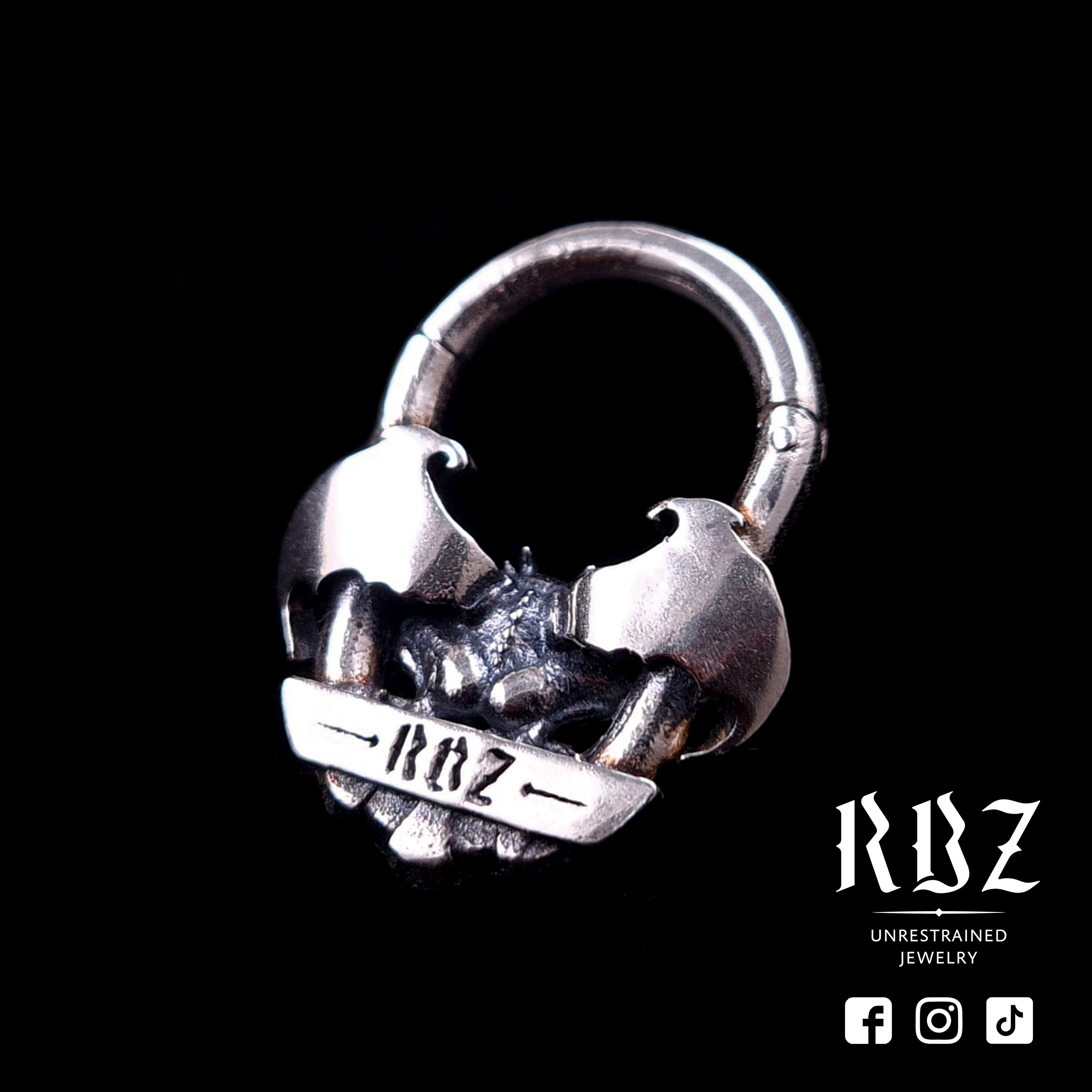 Gargoyle Septum Ring, Goth Bat Clicker, Septum Ring 16g, Septum Ring ...