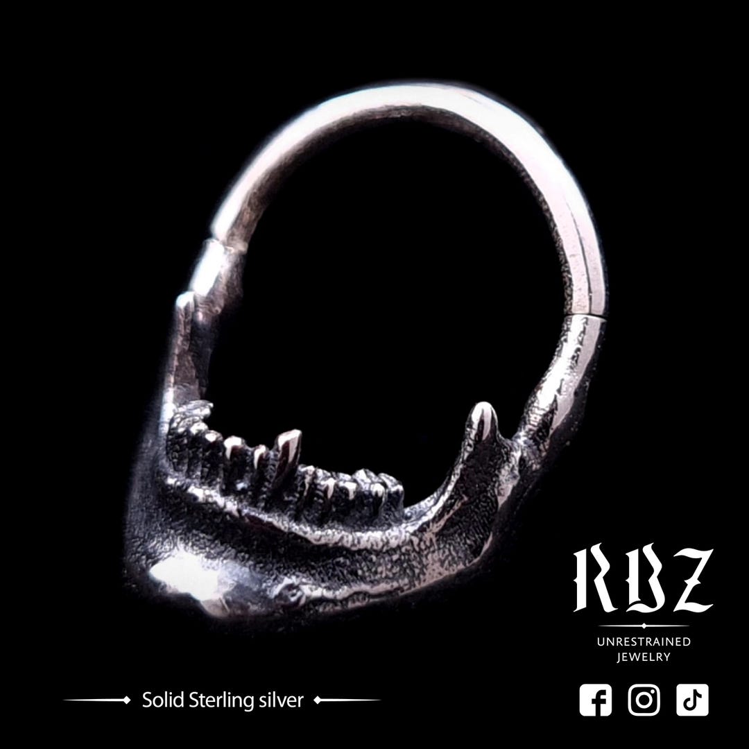 Goth Skull Septum Ring, Bone Clicker, Skeleton Seamless Piercing, 16g ...