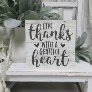 Give Thanks With a Grateful Heart / Thanksgiving Sign Decor / Fall ...