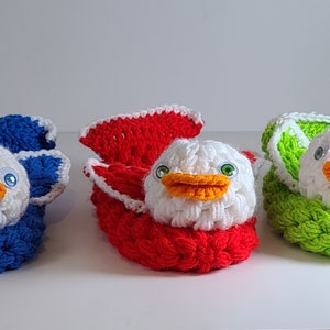 The Amazing Pooping Duck, Crochet Duck Candy Dispenser - Etsy