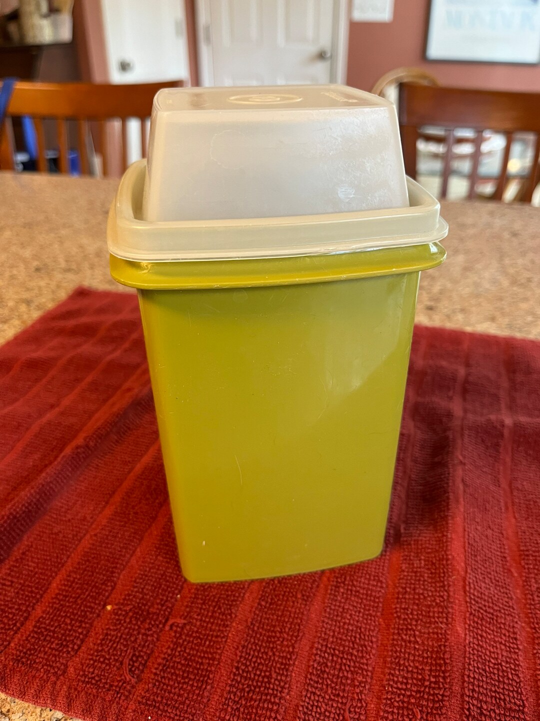 Tupperware Avocado Green Pickle Keeper — Original 1960’s Color - Etsy