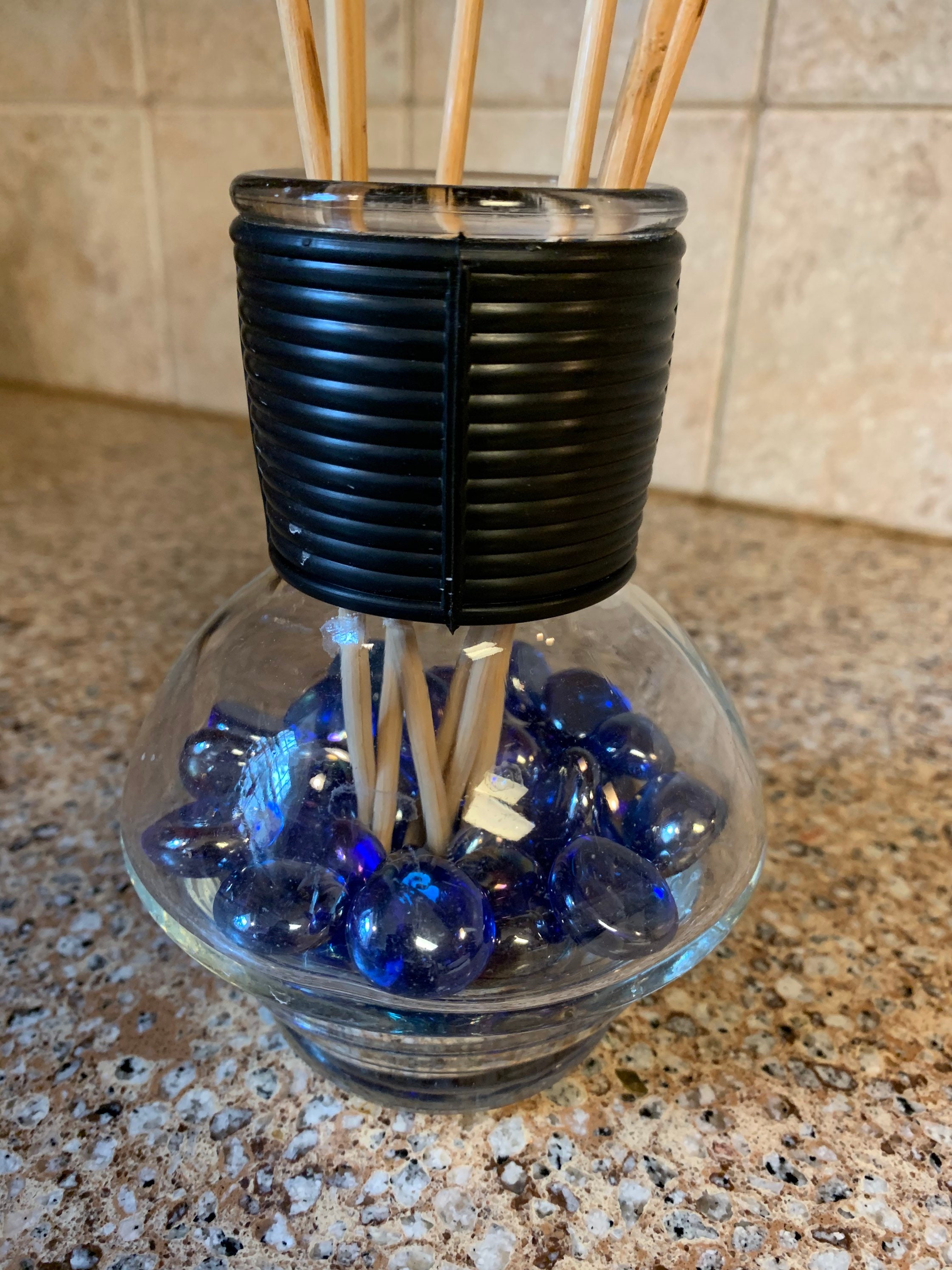 Glass Fragrance Diffuser With 6 Reeds and Blue Glass Round stones ...