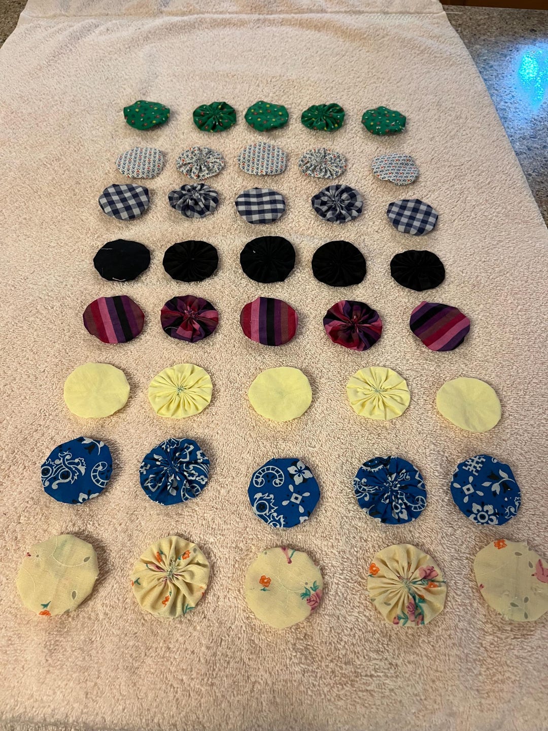 Fabric Yo Yo’s - Suffolk Puffs Lots of 50 - Etsy