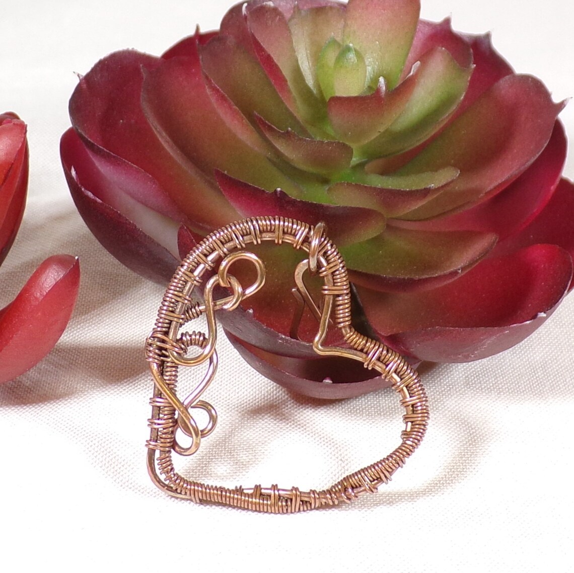Twisted Heart Filigree Pendant. Copper Wire Weave and Romantic Swirls ...