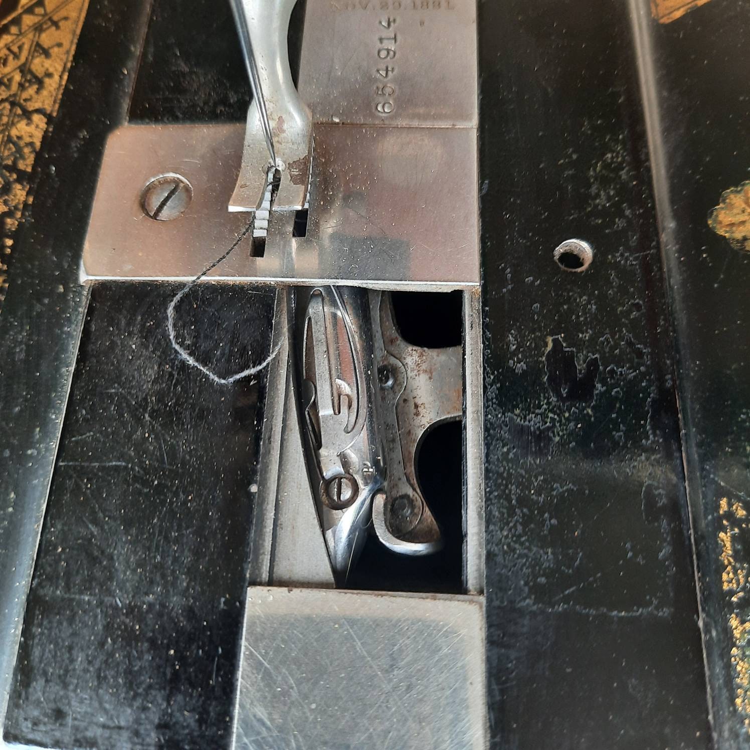 RARE White Peerless USA Antique Sewing Machine C 1890 Hand Cranked ...