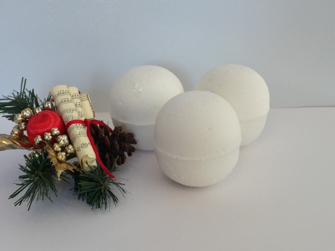 Snowman's Snowballs Bath Bomb - Etsy