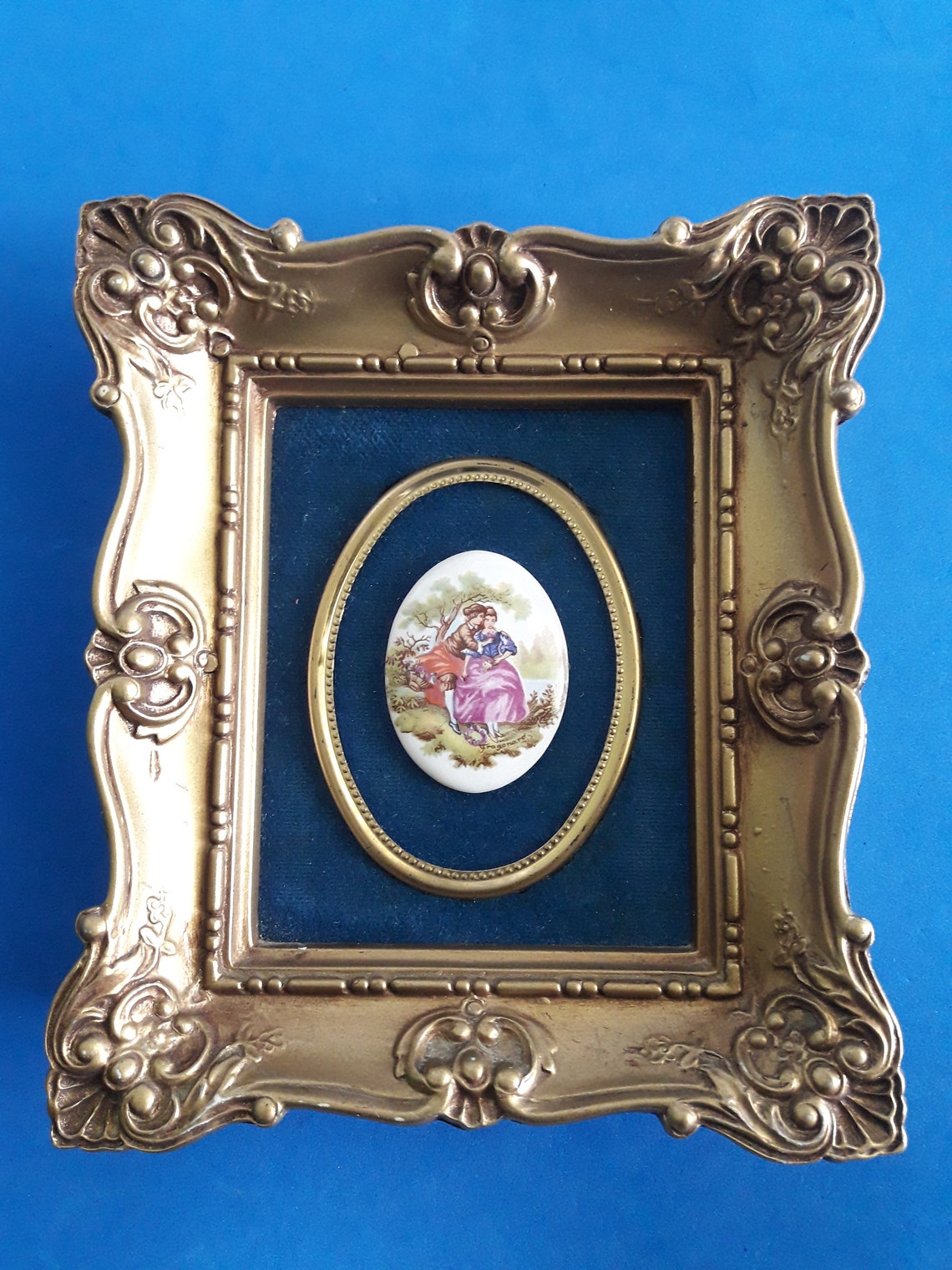 Vintage Framed Miniature CAMEO Porcelain on Velour Courting | Etsy